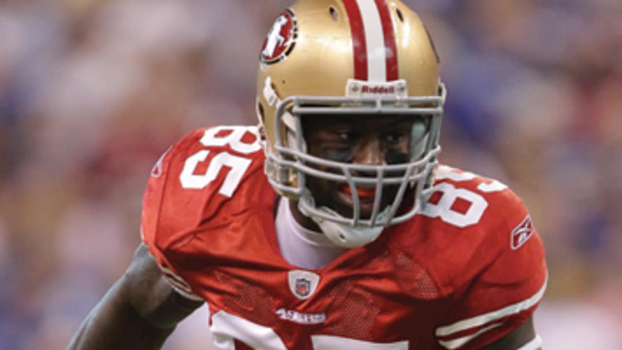 Vernon Davis Signs Five-Year Extension