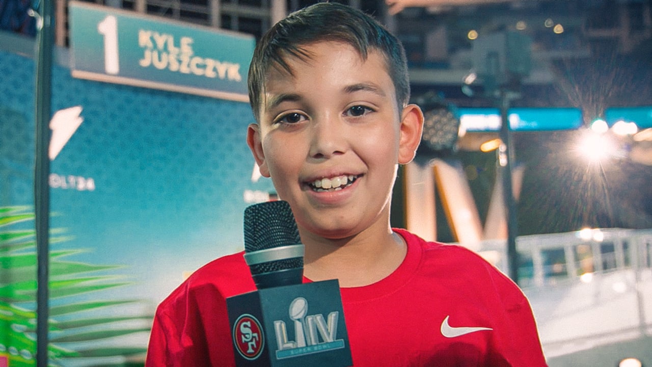Kid Reporter Asks Hard Hitting Questions on Super Bowl Opening Night