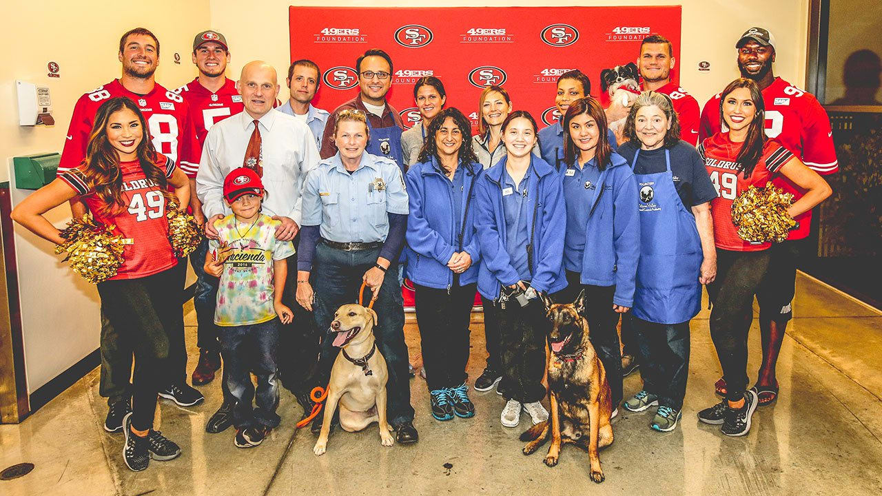 49ers Aid Animals in Need with K-9ers Dog Calendar
