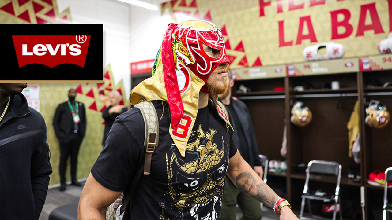 49ers Players Arrive to Estadio Azteca for Week 11 vs. Cardinals
