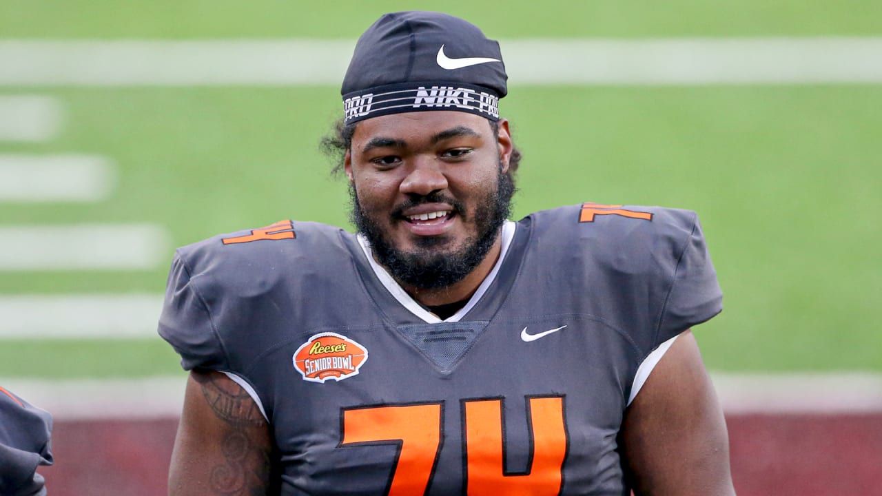 Getting to Know 49ers OL Jaylon Moore