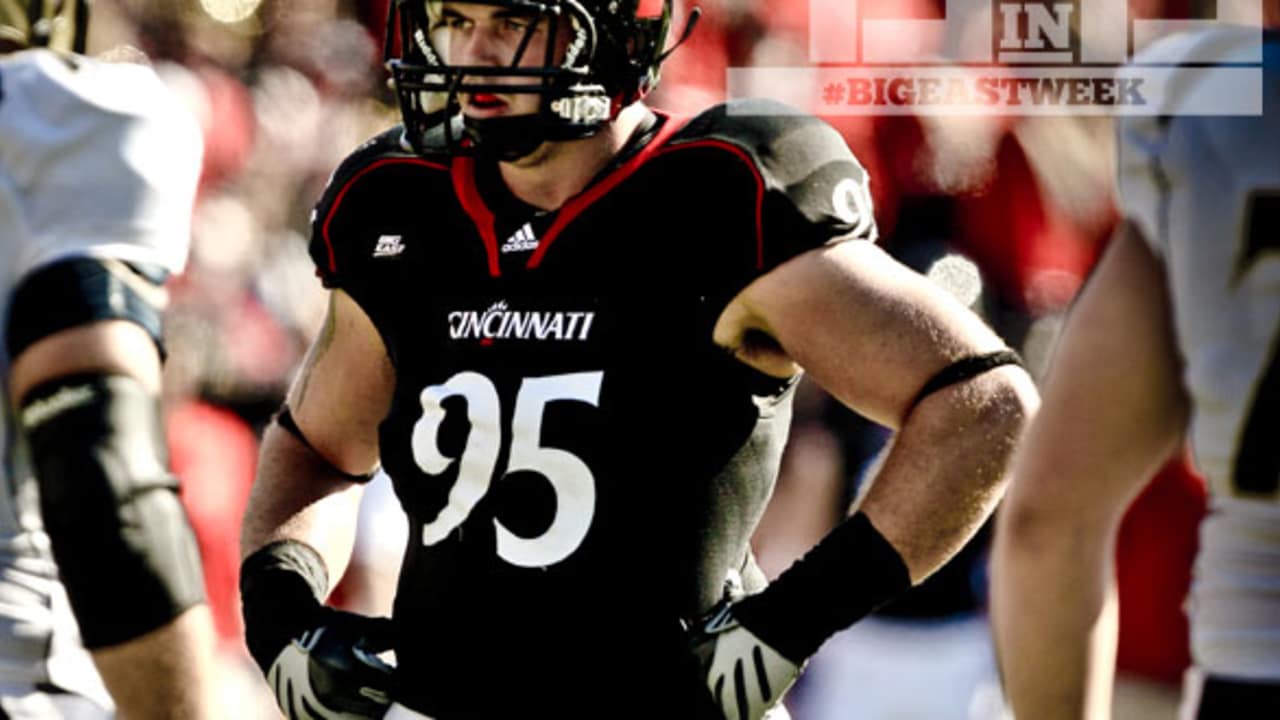 49 in 49: DT Derek Wolfe