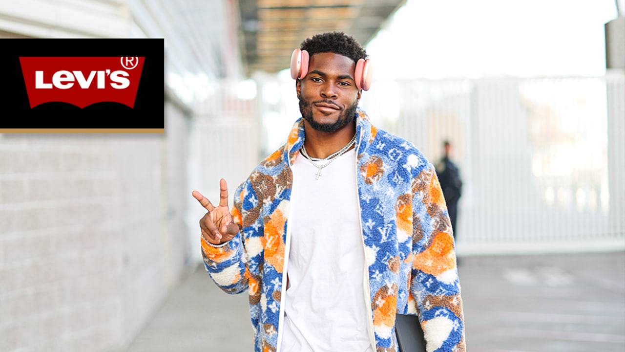 49ers Players Arrive to Levi's® Stadium for Week 12 vs. Saints