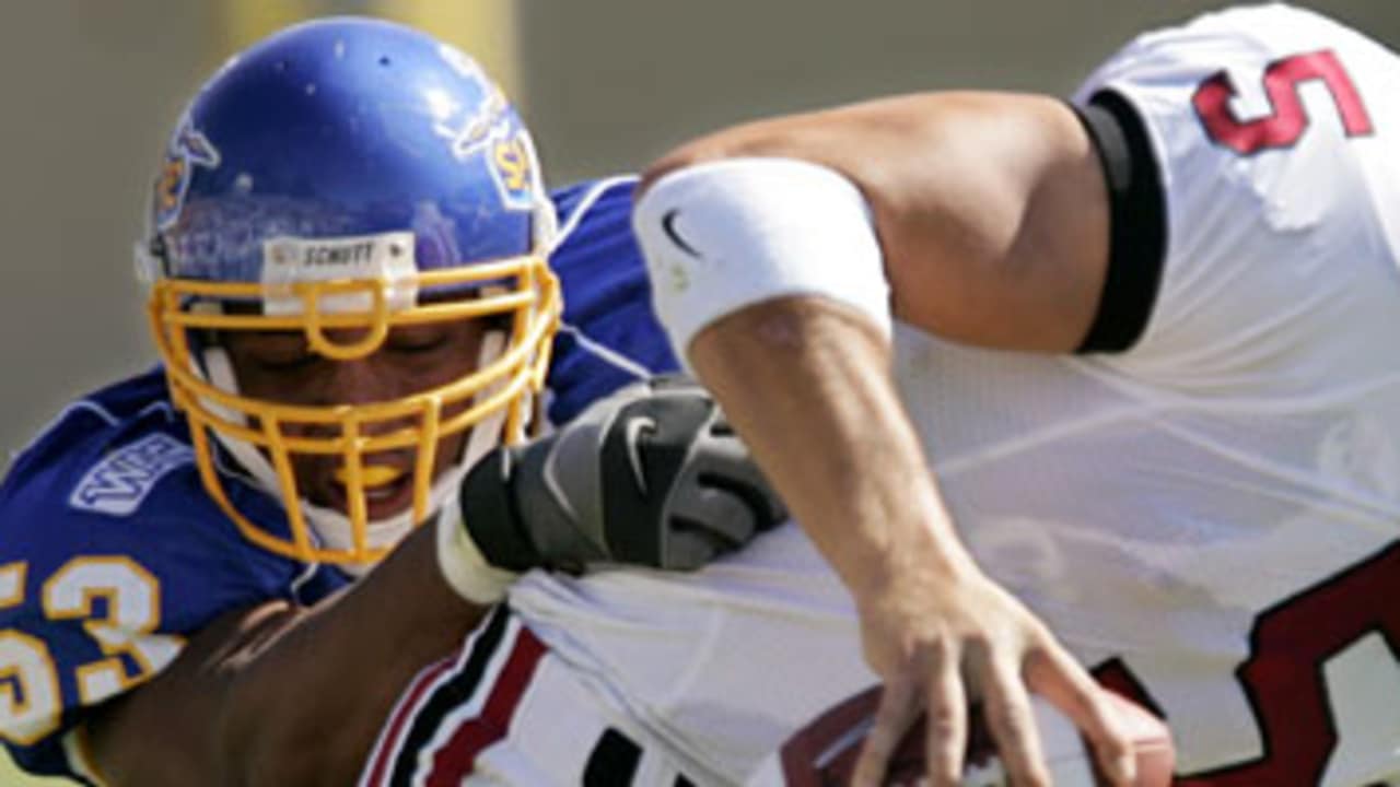 On the Clock: DE Jarron Gilbert