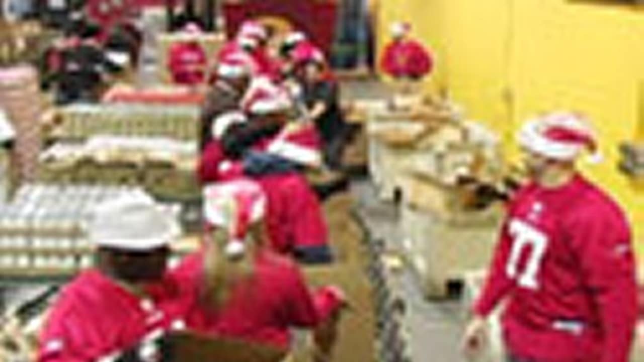 49ers Pack Meals for Less Fortunate