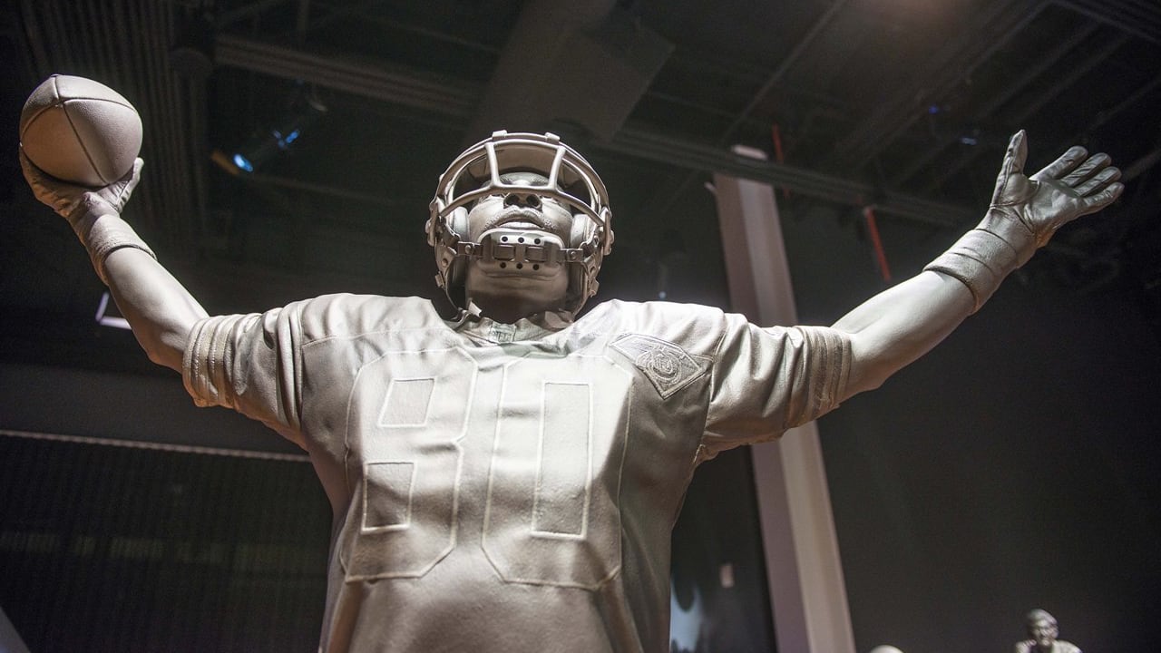 49ers HOF Statues and Their Inspirations