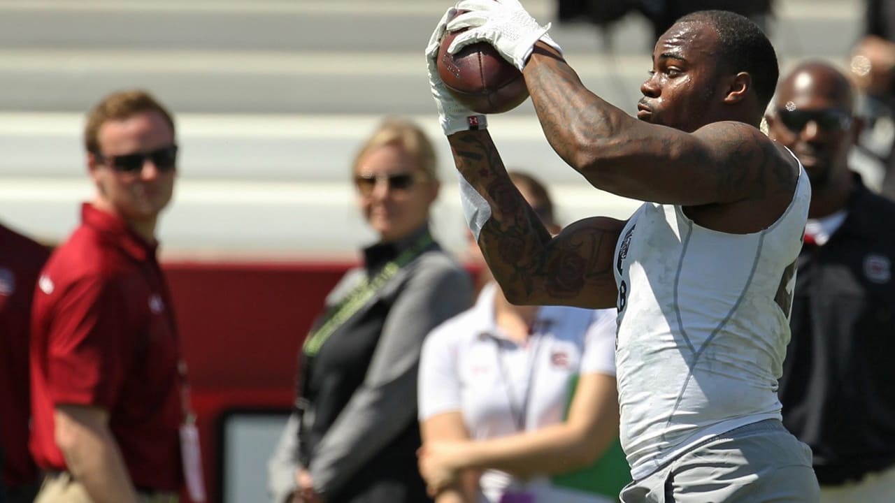 Mike Davis in Photos