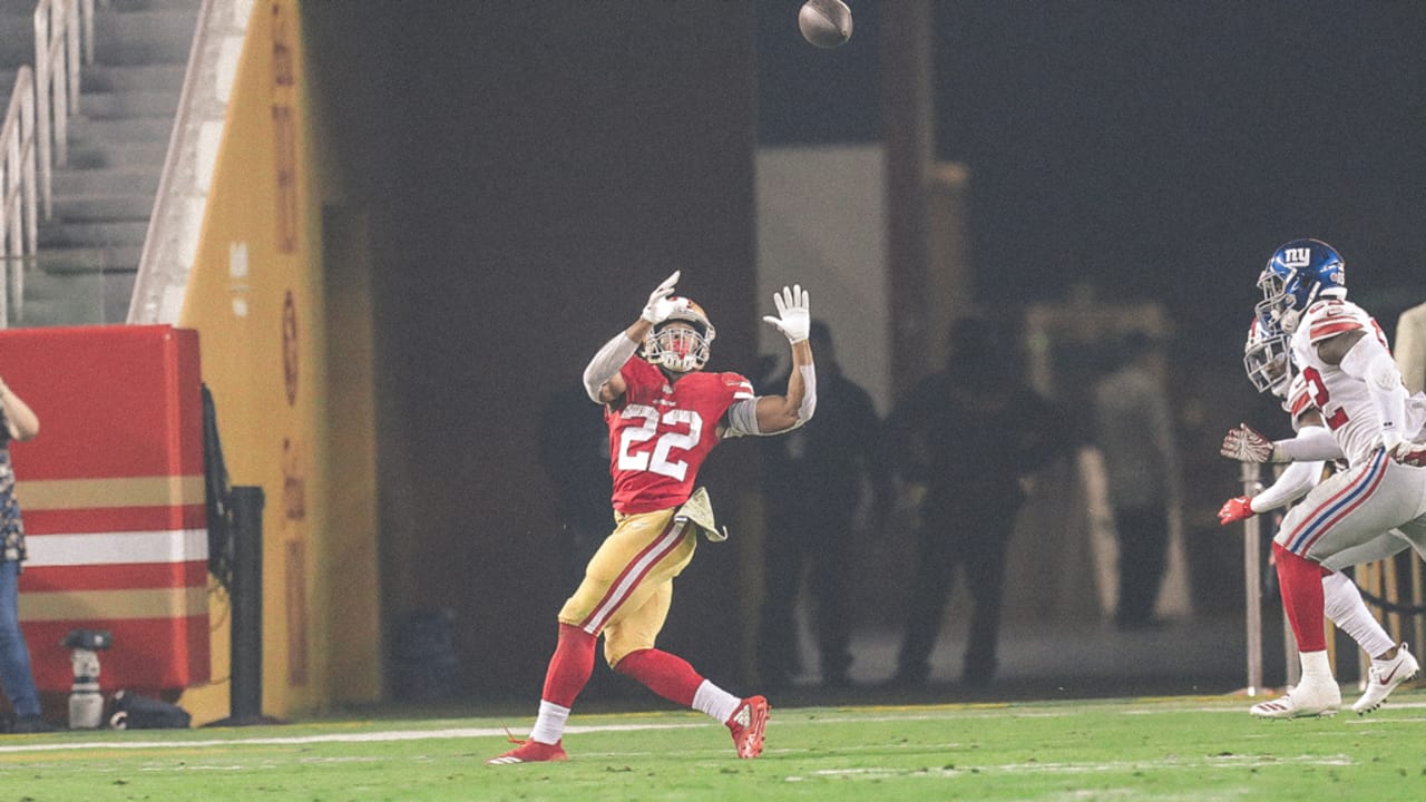 Intel True View: Matt Breida's Full-extension TD Catch vs. Giants