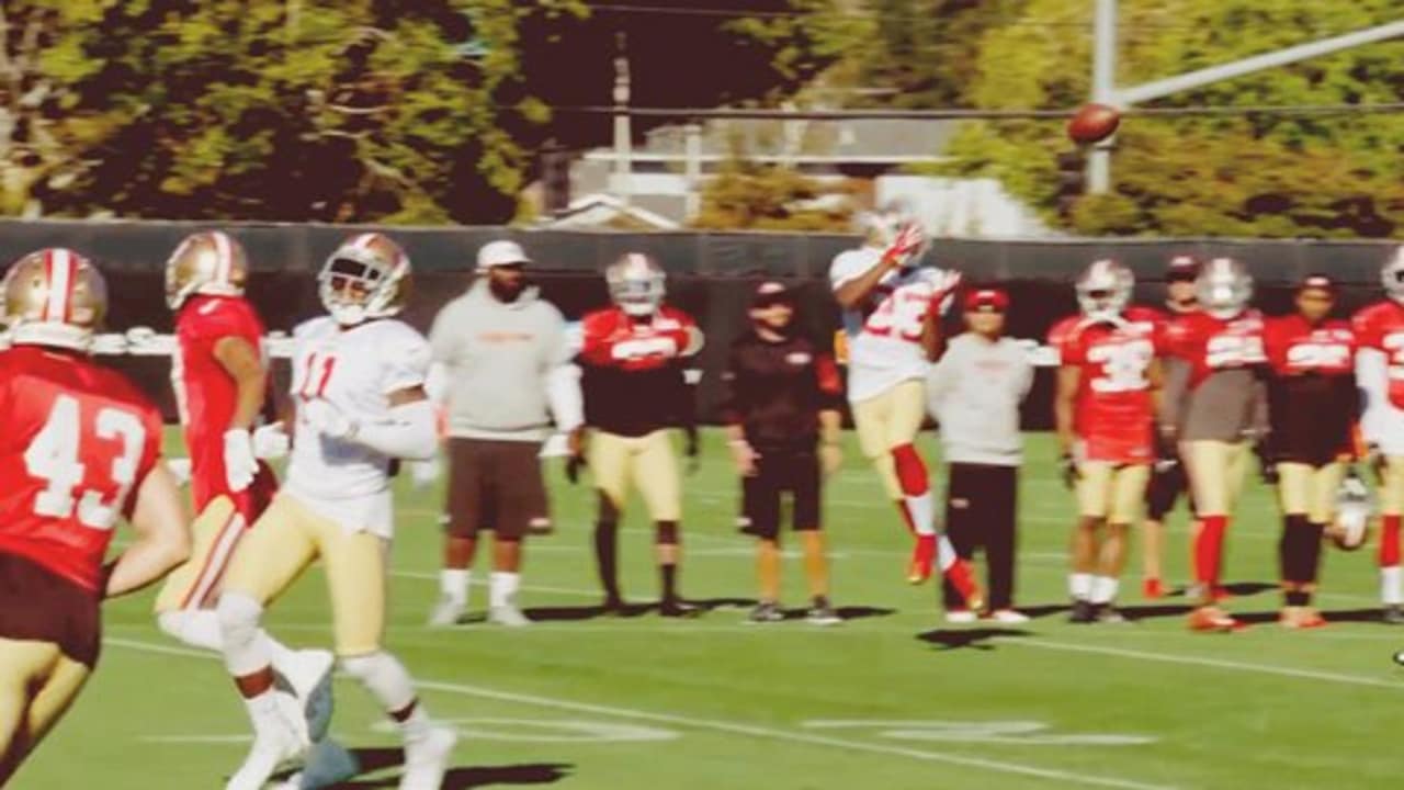 Camp Highlight: Reggie Bush Long Catch from Kap