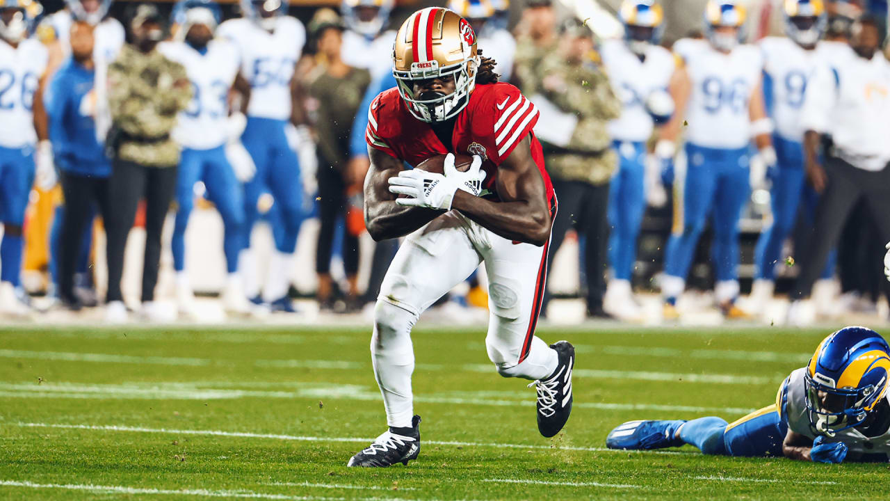 Brandon Aiyuk Breaks Through a Pair of Tackles for 21-Yard Gain