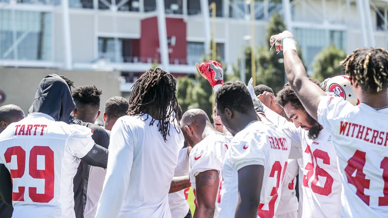 Top 50 Photos of the 49ers Defense from the Offseason Program