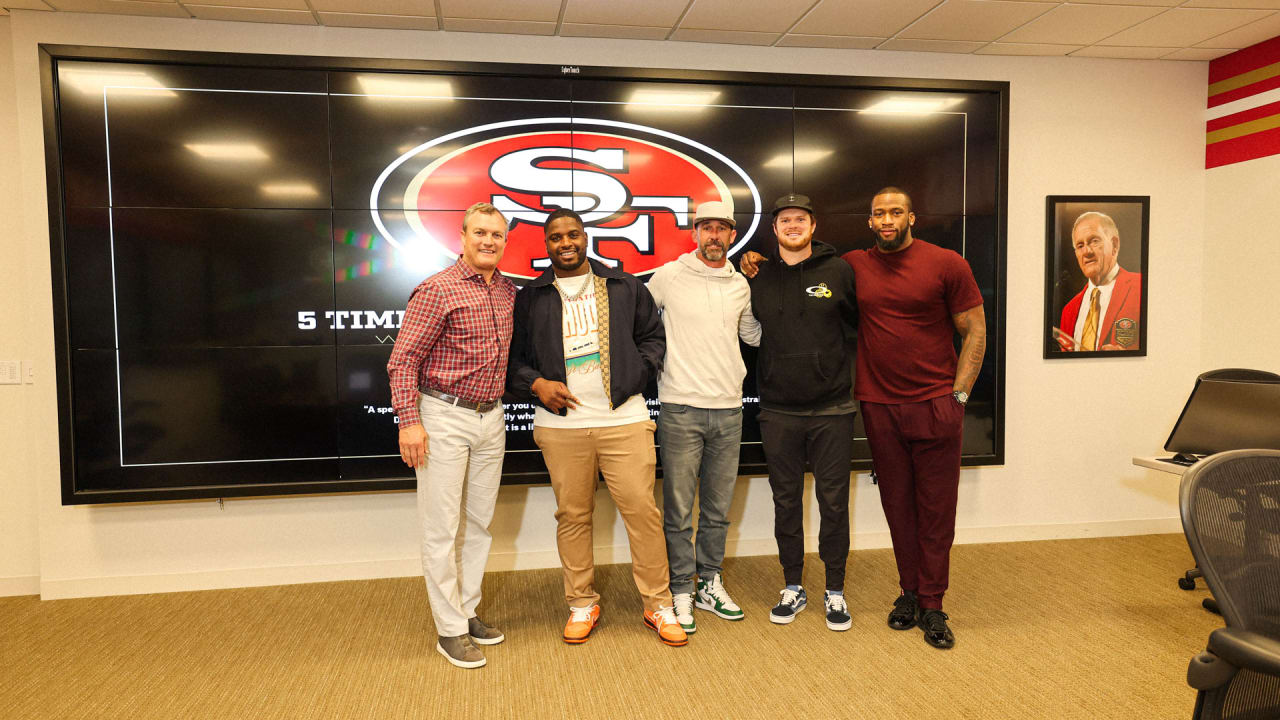 49ers 2023 Free Agents Arrive at Team Headquarters