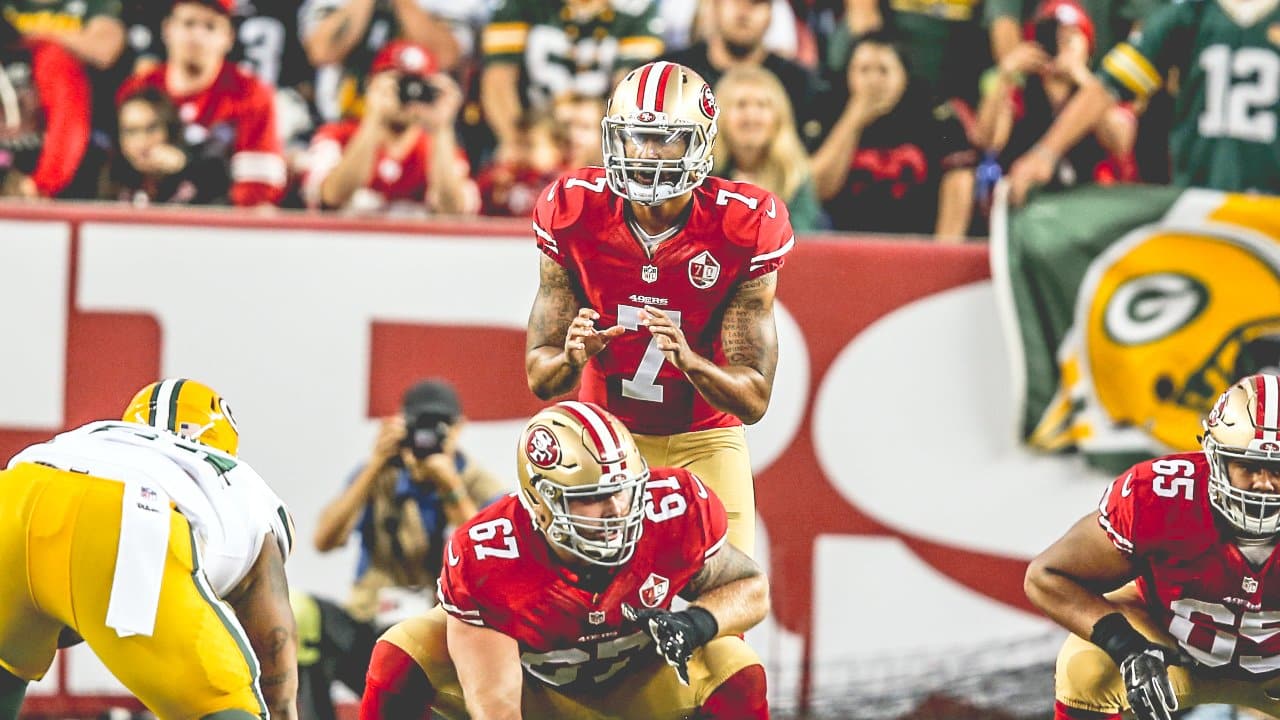 Colin Kaepernick Gains 10 Yards on Run