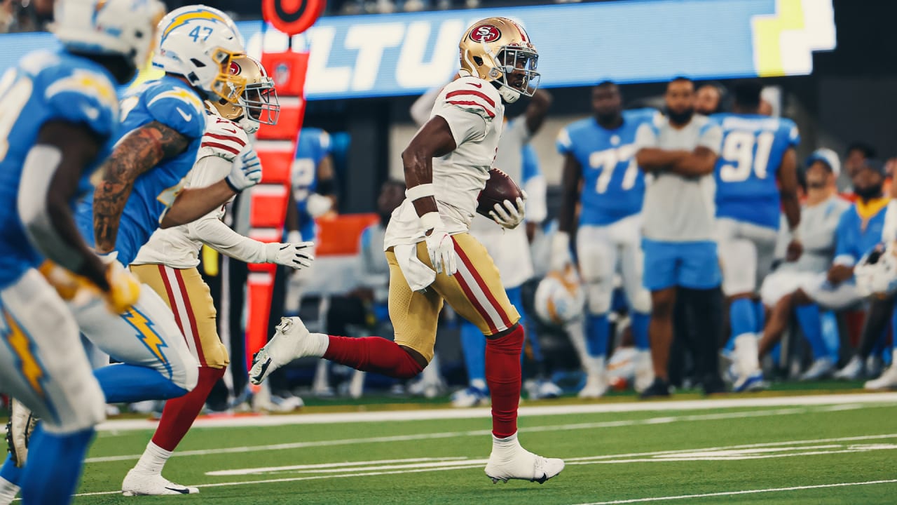 Jared Mayden Jumps Chase Daniel's Throw for an Interception