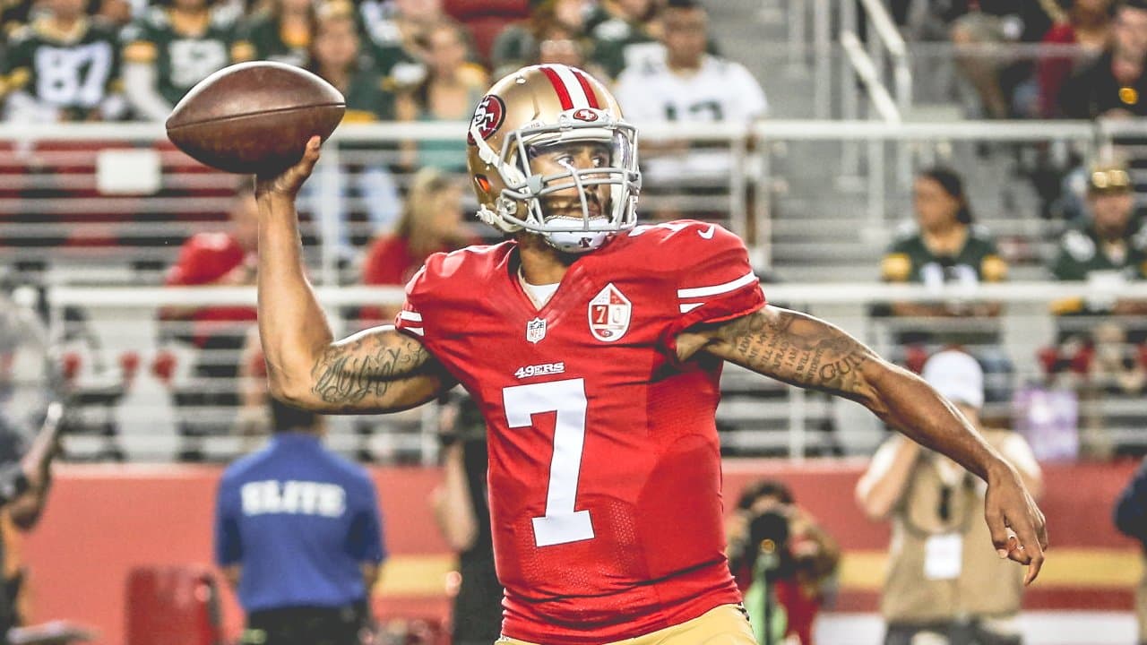 Colin Kaepernick Connects with DeAndrew White