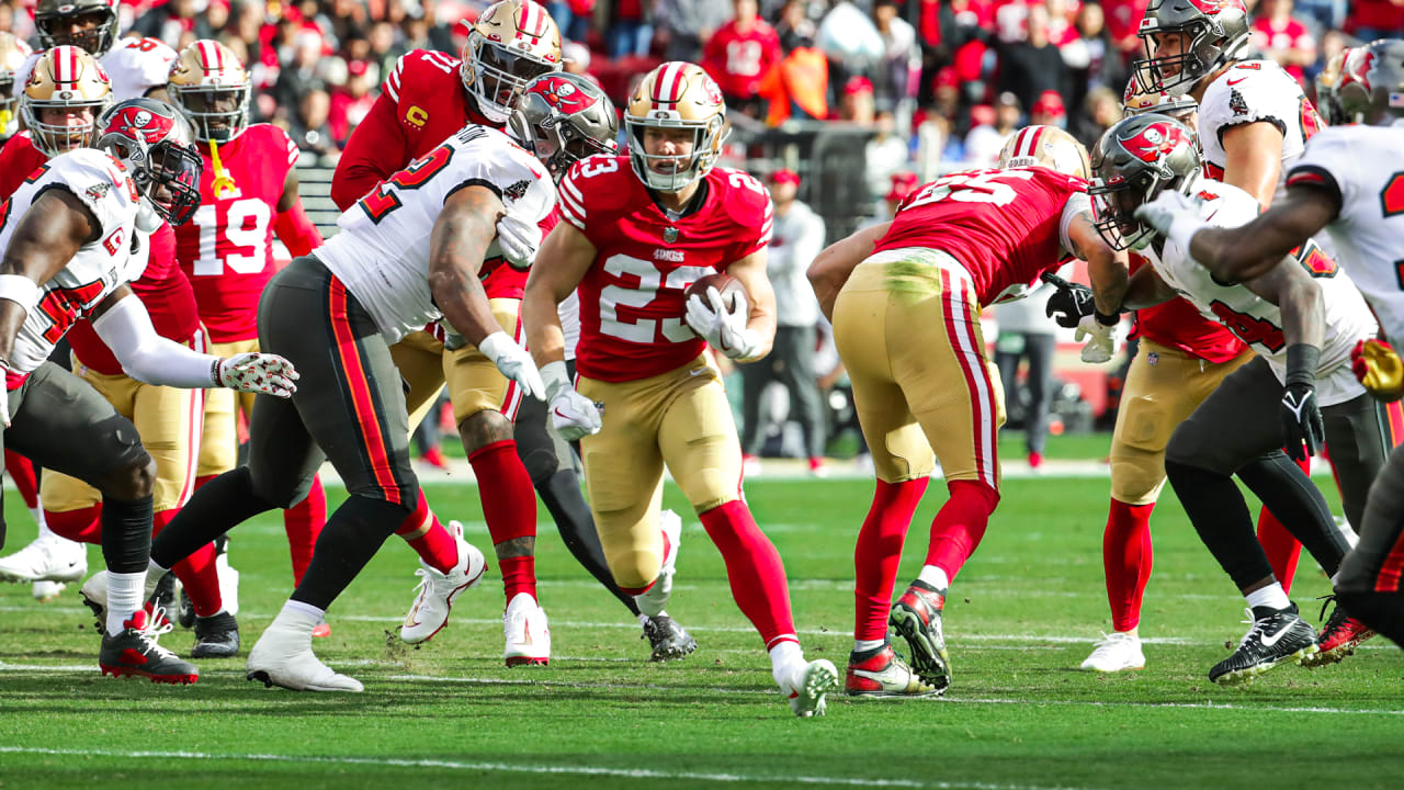 Christian McCaffrey Creates Space on a 21-Yard Rush