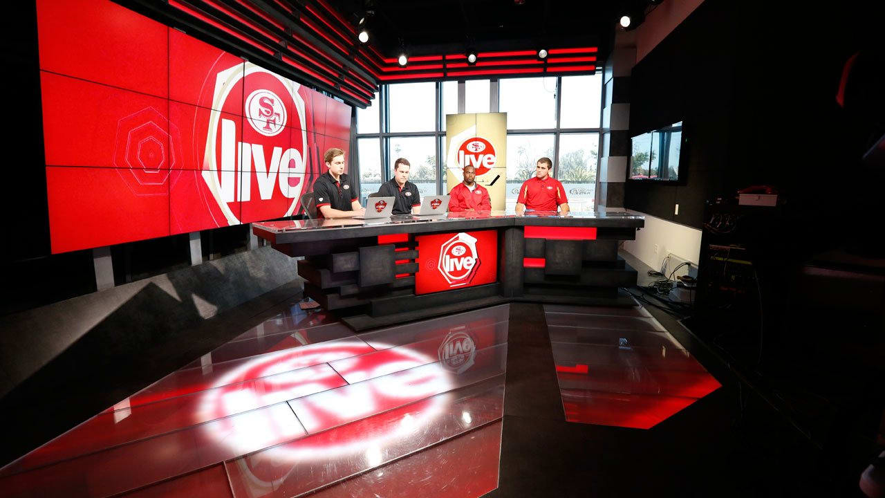 49ers Live: Mike Davis and Dylan Thompson on Set