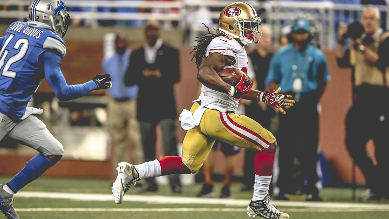 DuJuan Harris Gains 22 Yards on the Ground