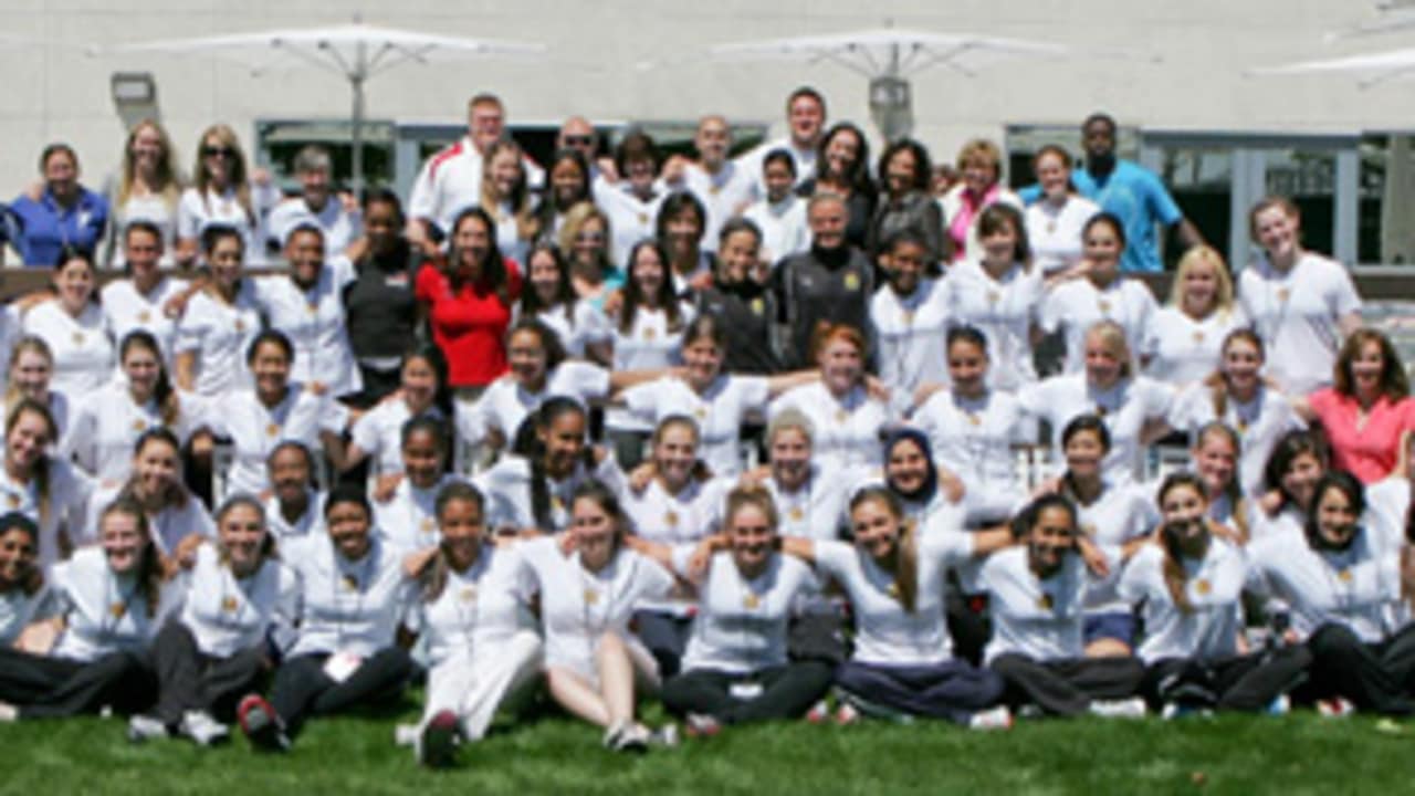 49ers Co-Host Female Sports Conference