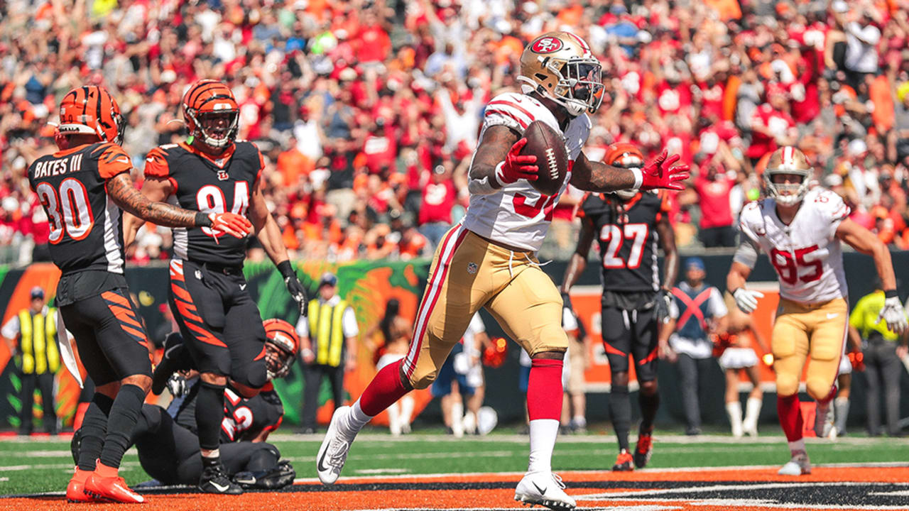 Jeff Wilson Jr. Powers into the End Zone for his First Career NFL Touchdown