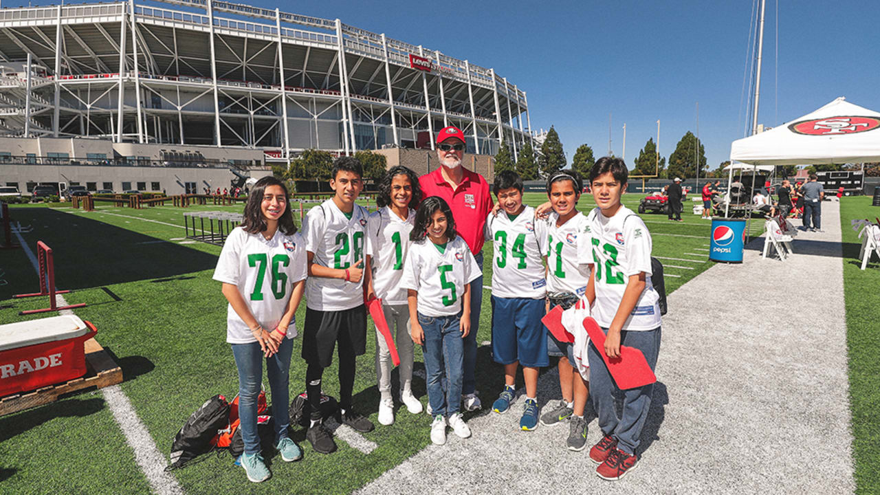 Los Campeones Nacionales de Tochito de México Visitaron al Estadio de ...