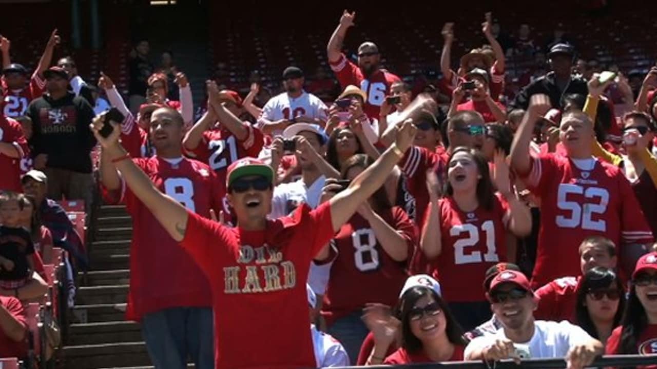 49ers Energized By Fan Fest Crowd