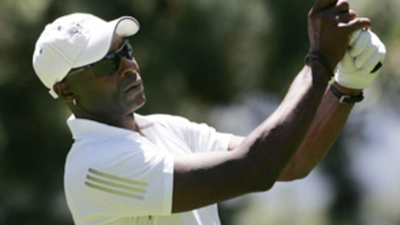 Rice Makes Pro Golf Debut