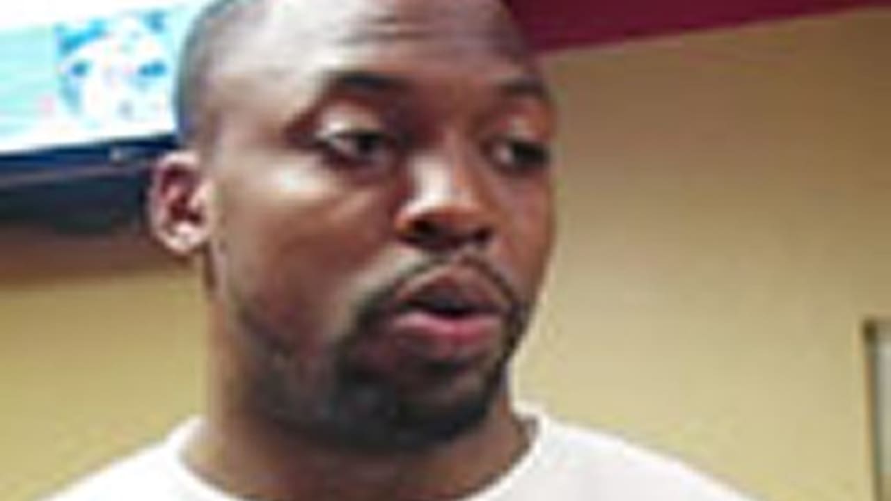 1-on-1 with Manny Lawson