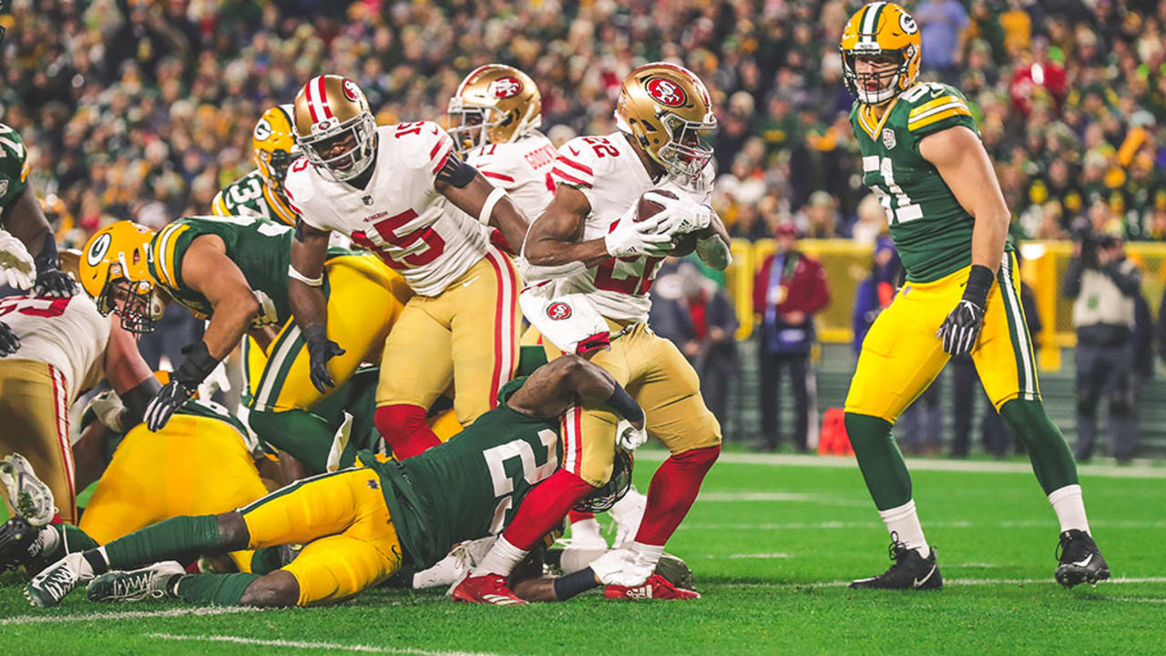 Matt Breida Spins into the End Zone for a 3-yard Touchdown