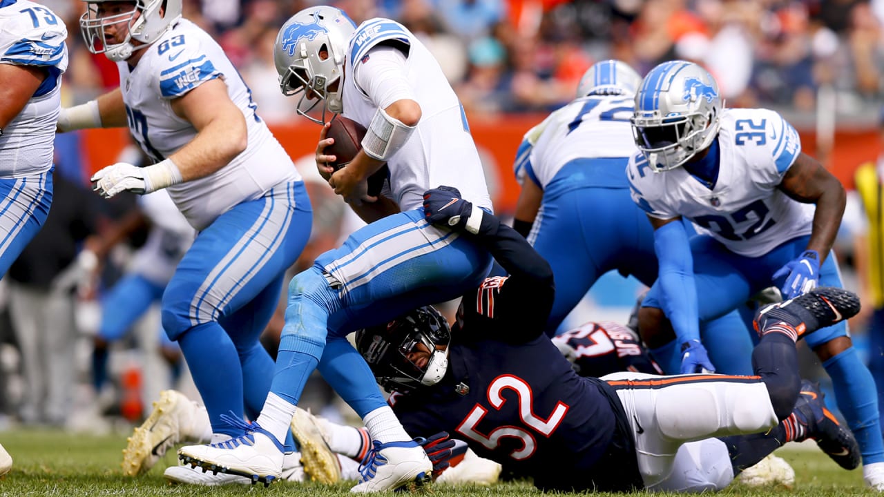 Khalil Mack stunts inside to sack Jared Goff