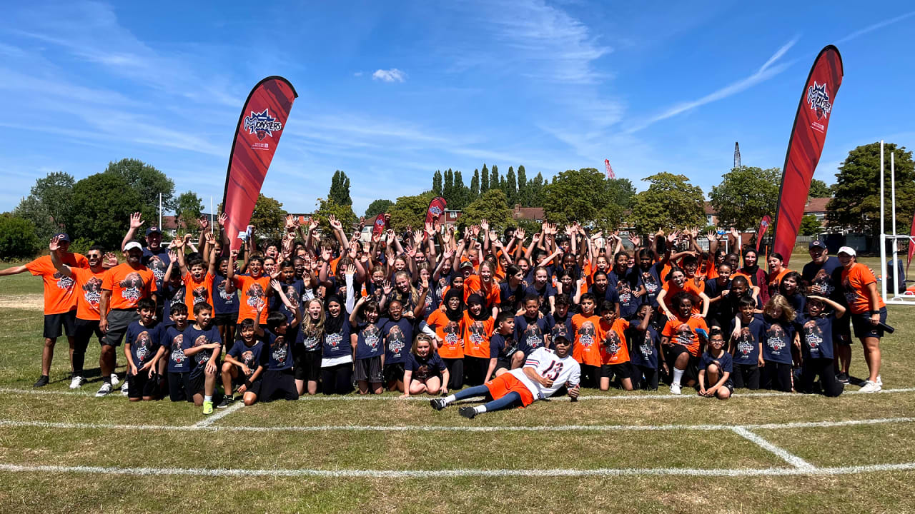 Bears hold Mini Monsters clinics in United Kingdom
