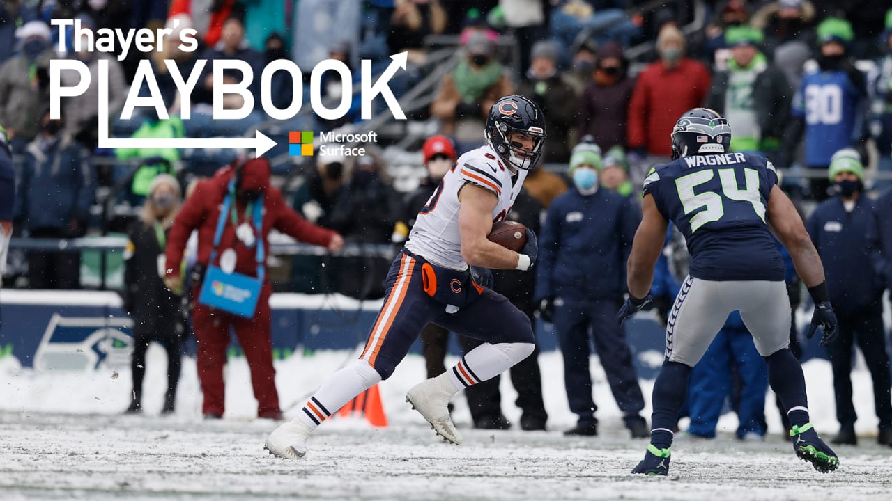 Cole Kmet shows versatility vs. Seahawks | Thayer's Playbook