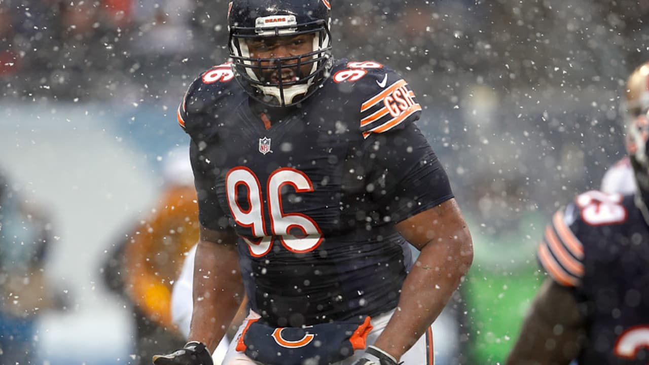 Hicks leads promising group of linemen