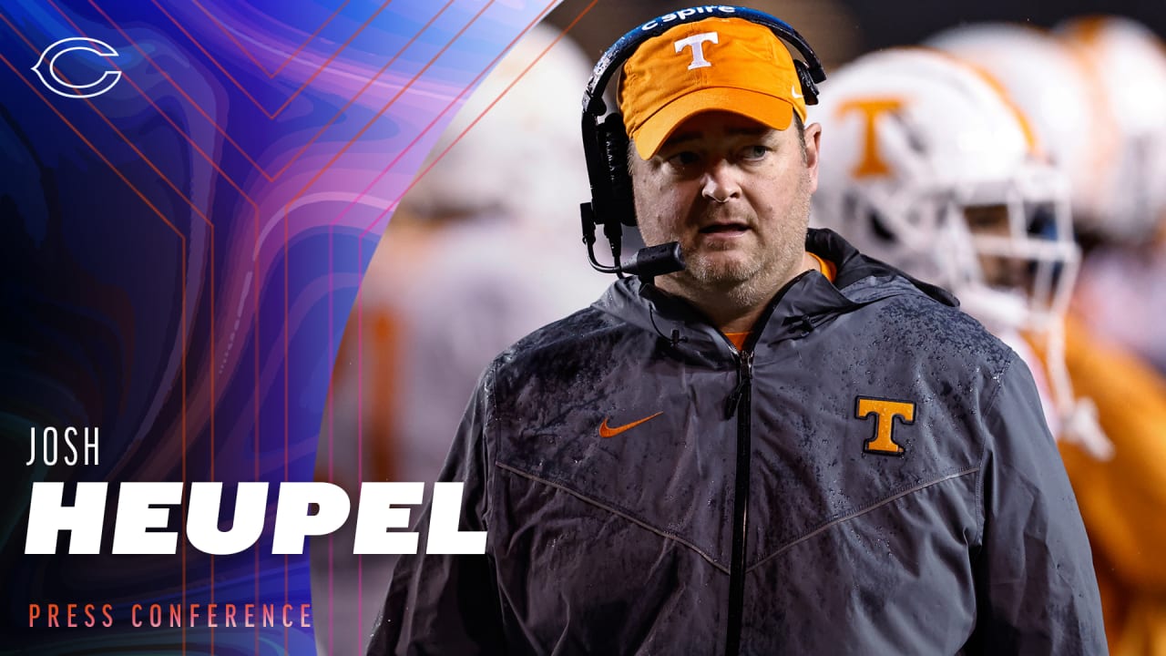 Josh Heupel praises Darnell Wright's versatility