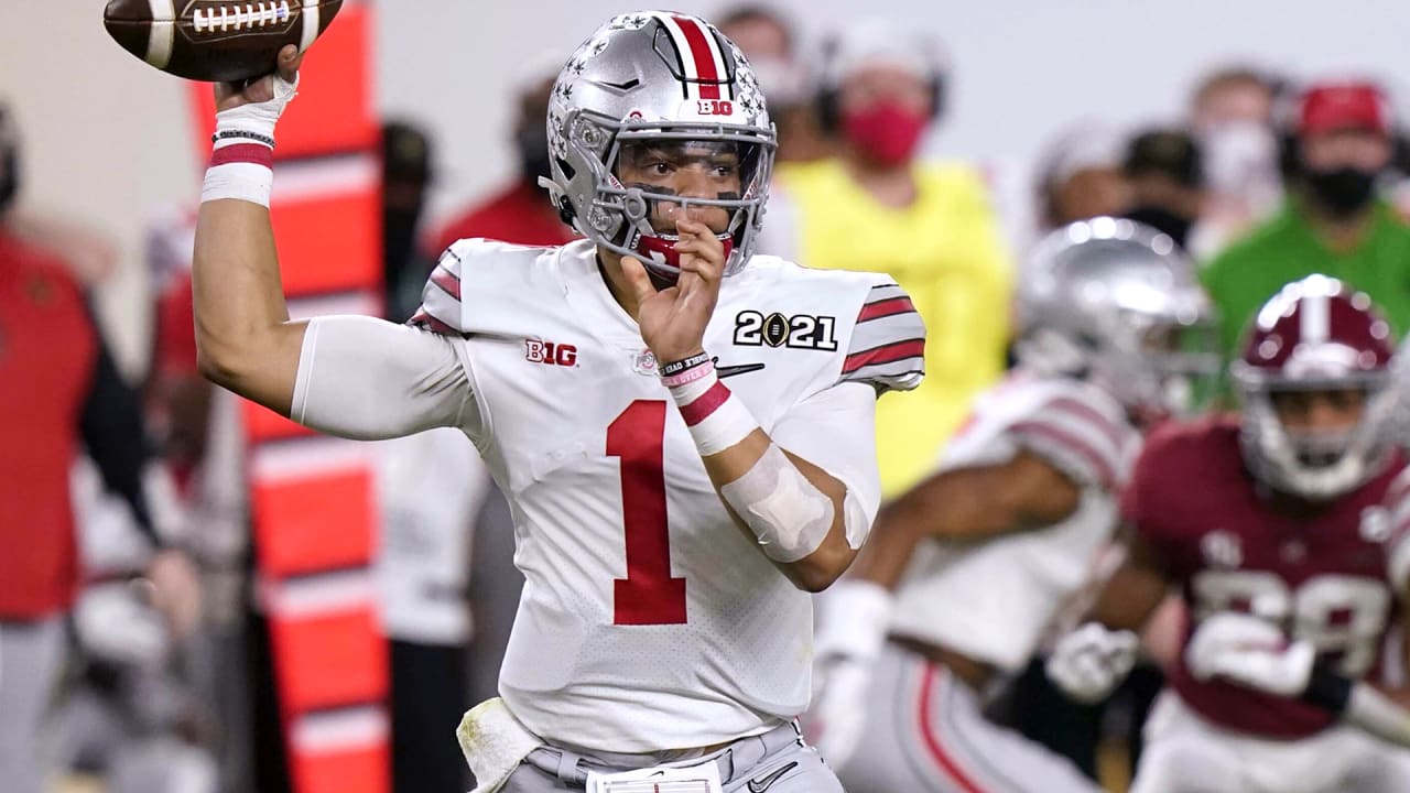 Pick announcement: Bears select Justin Fields