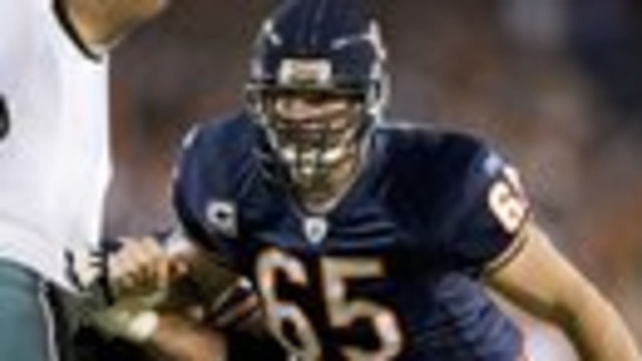 Mannelly reflects on career with Bears