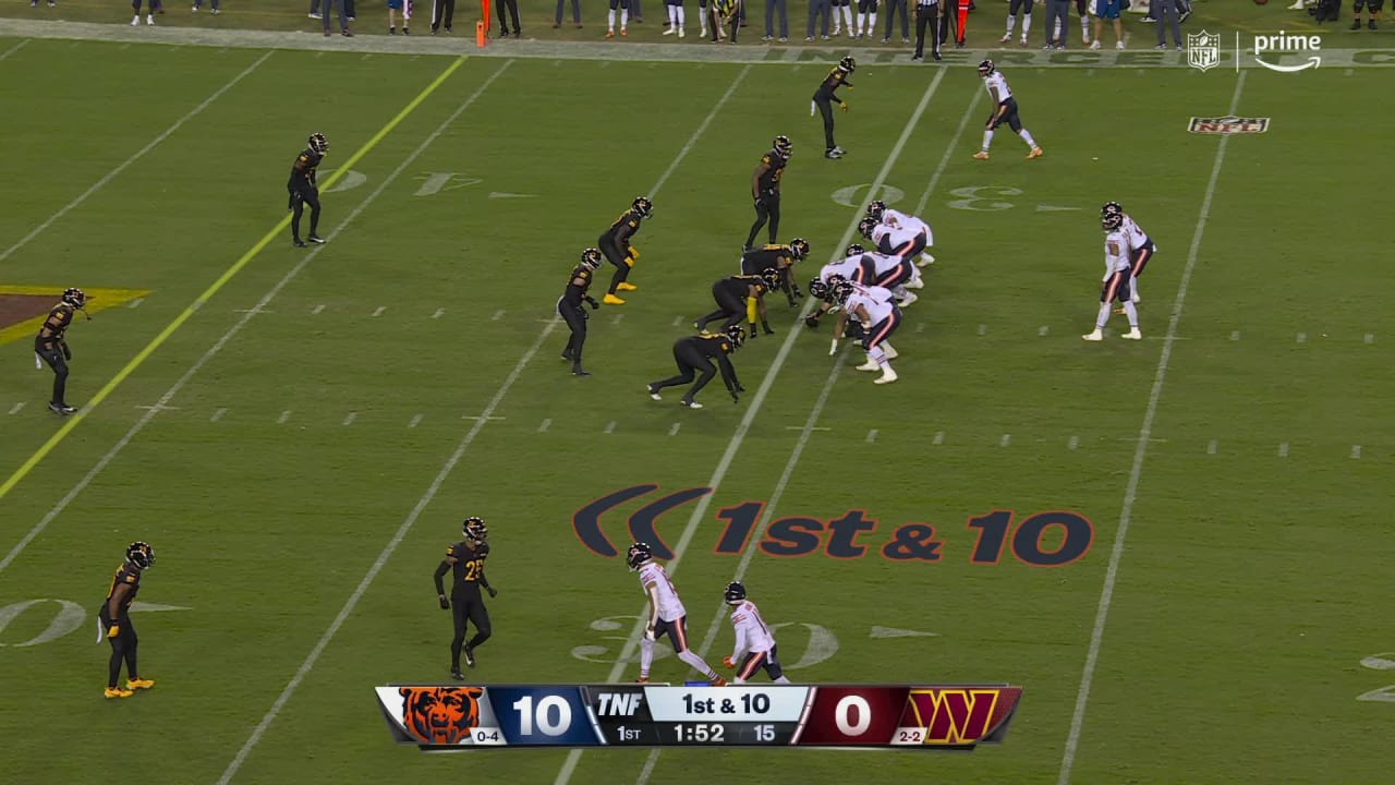 HIGHLIGHT: DJ Moore's sideline spin move springs 39-yard catch and run