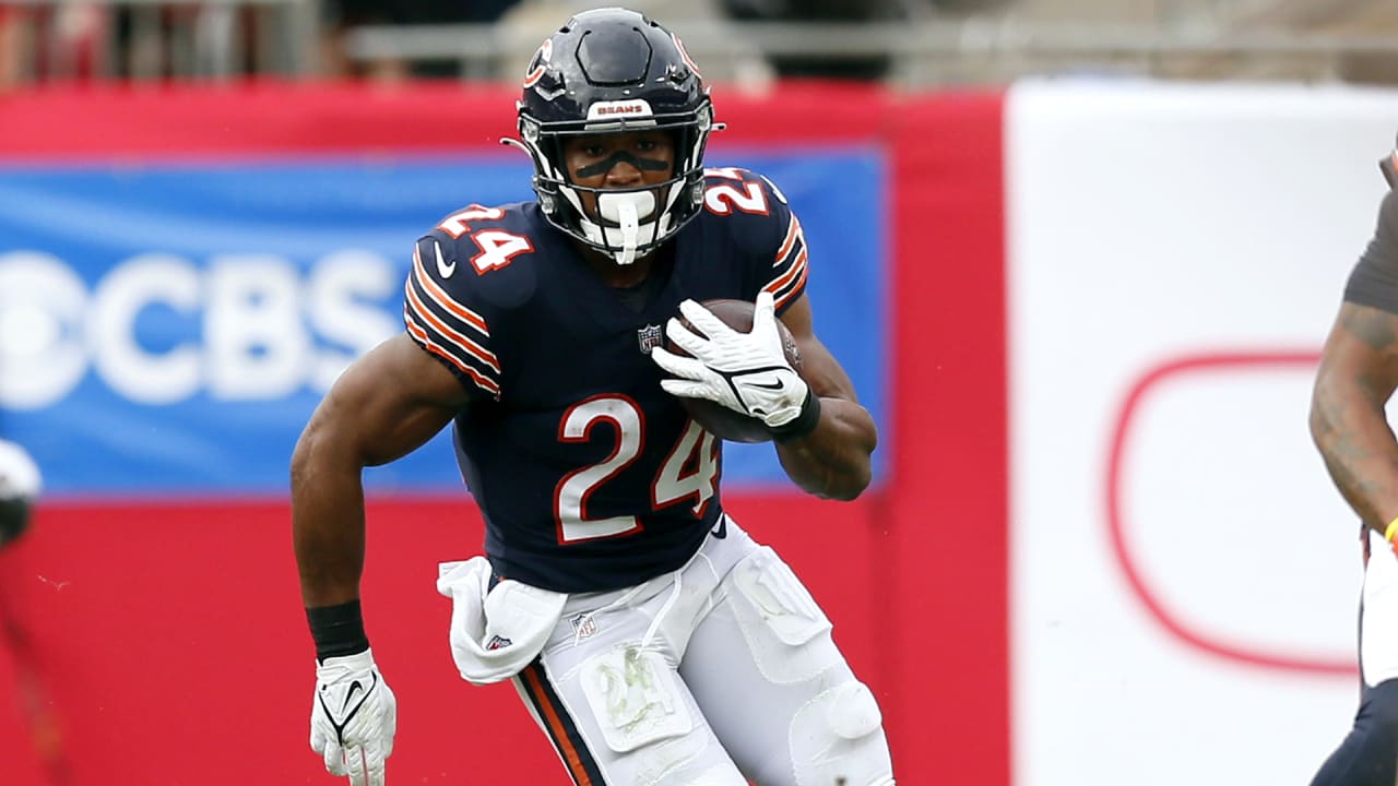 Khalil Herbert opens drive with 29-yard run