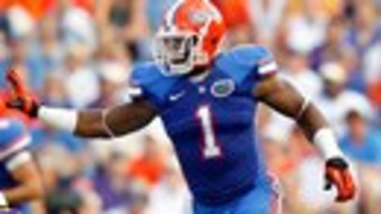 Bears select Florida linebacker Jon Bostic