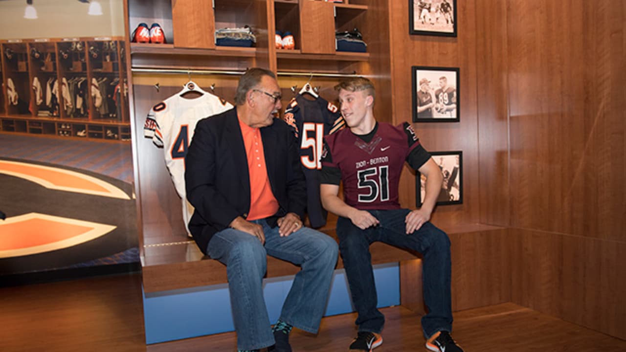 Bears and Butkus host "I Play Clean" event