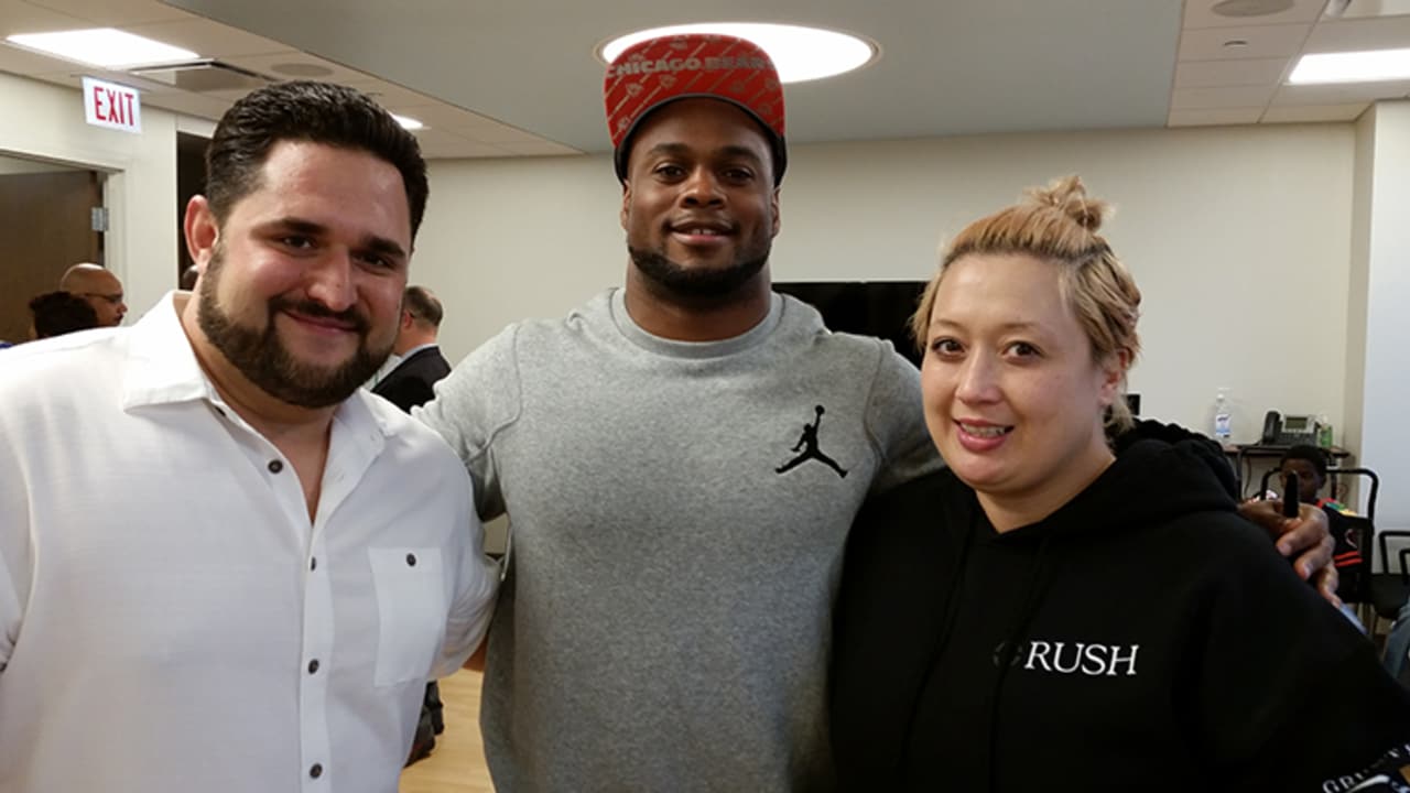 Freeman pays visit to veterans at Rush