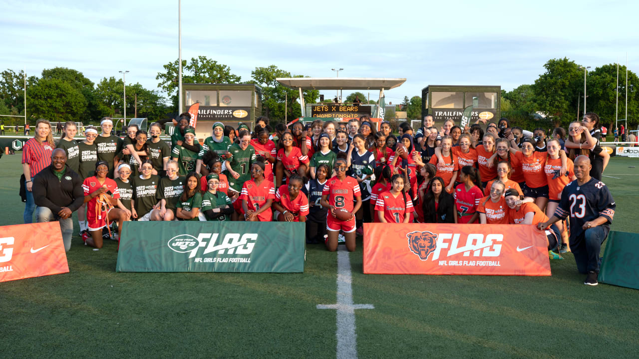 Bears celebrate success of UK girls flag league