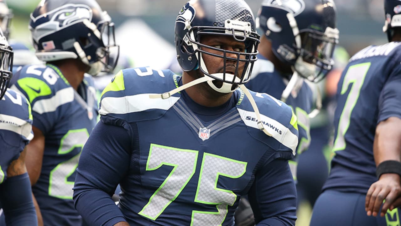 D’Anthony Smith joins 53-man roster