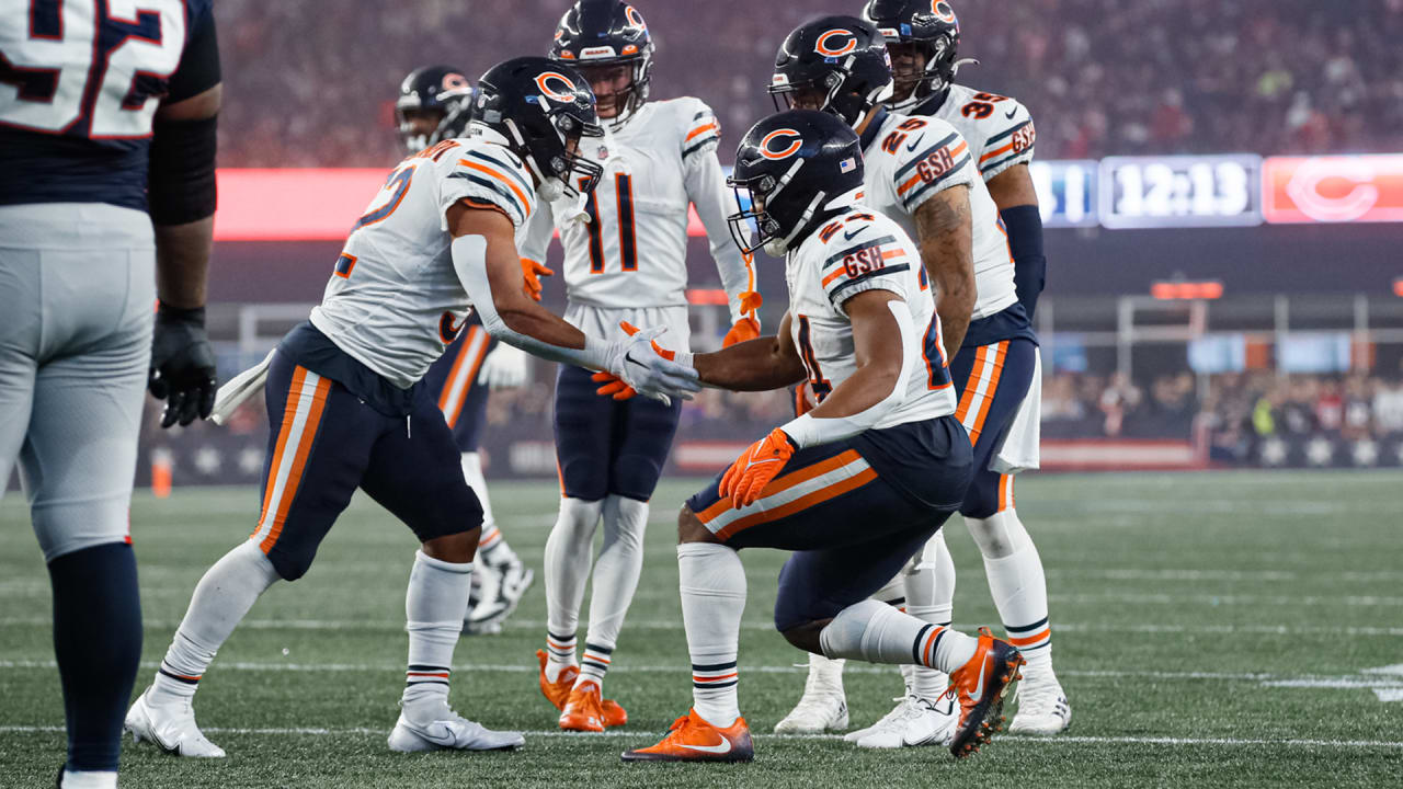 David Montgomery finds the end zone from one yard out