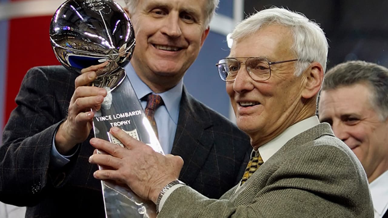 McCaskey: Rooney was an NFL giant