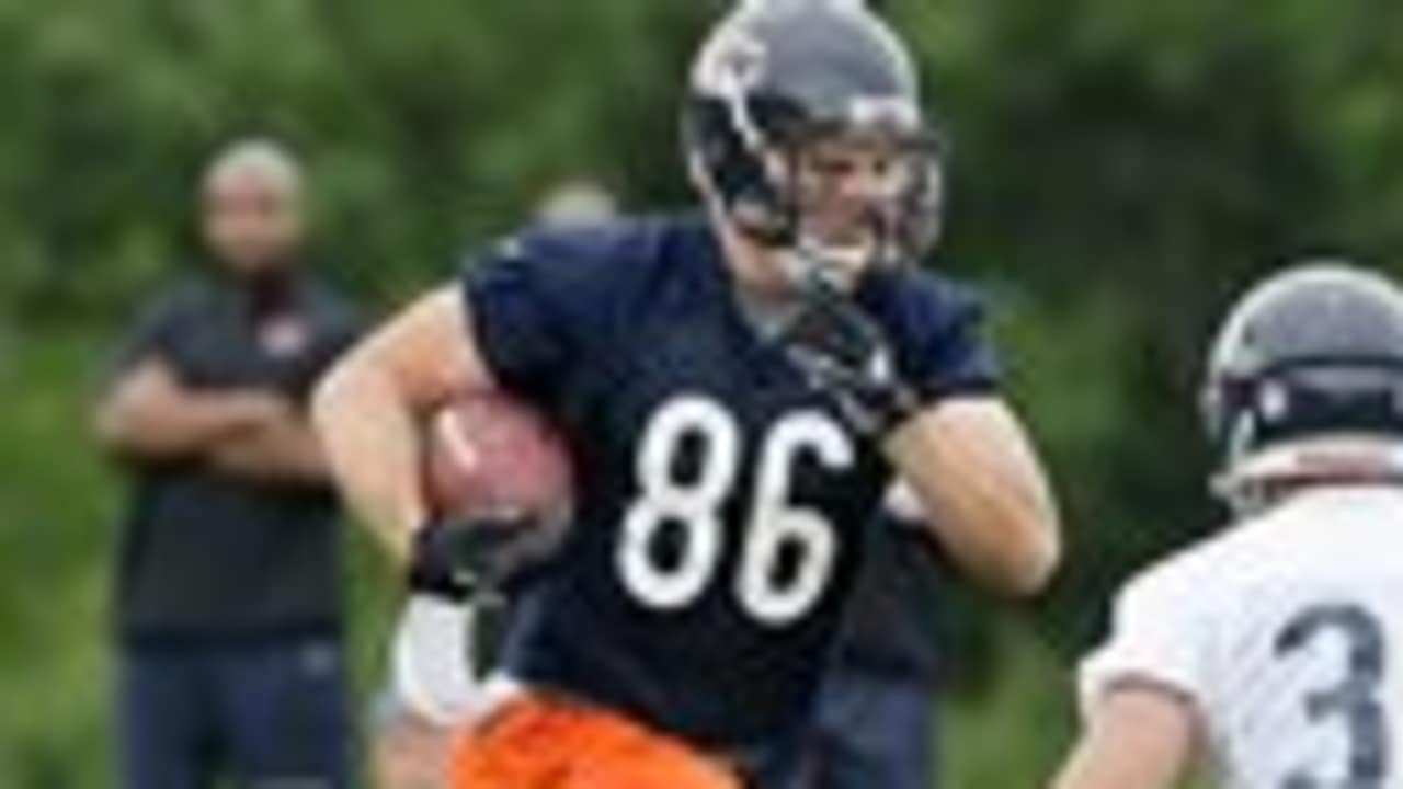 Bears bring back Kyle Adams, release Jonathan Scott