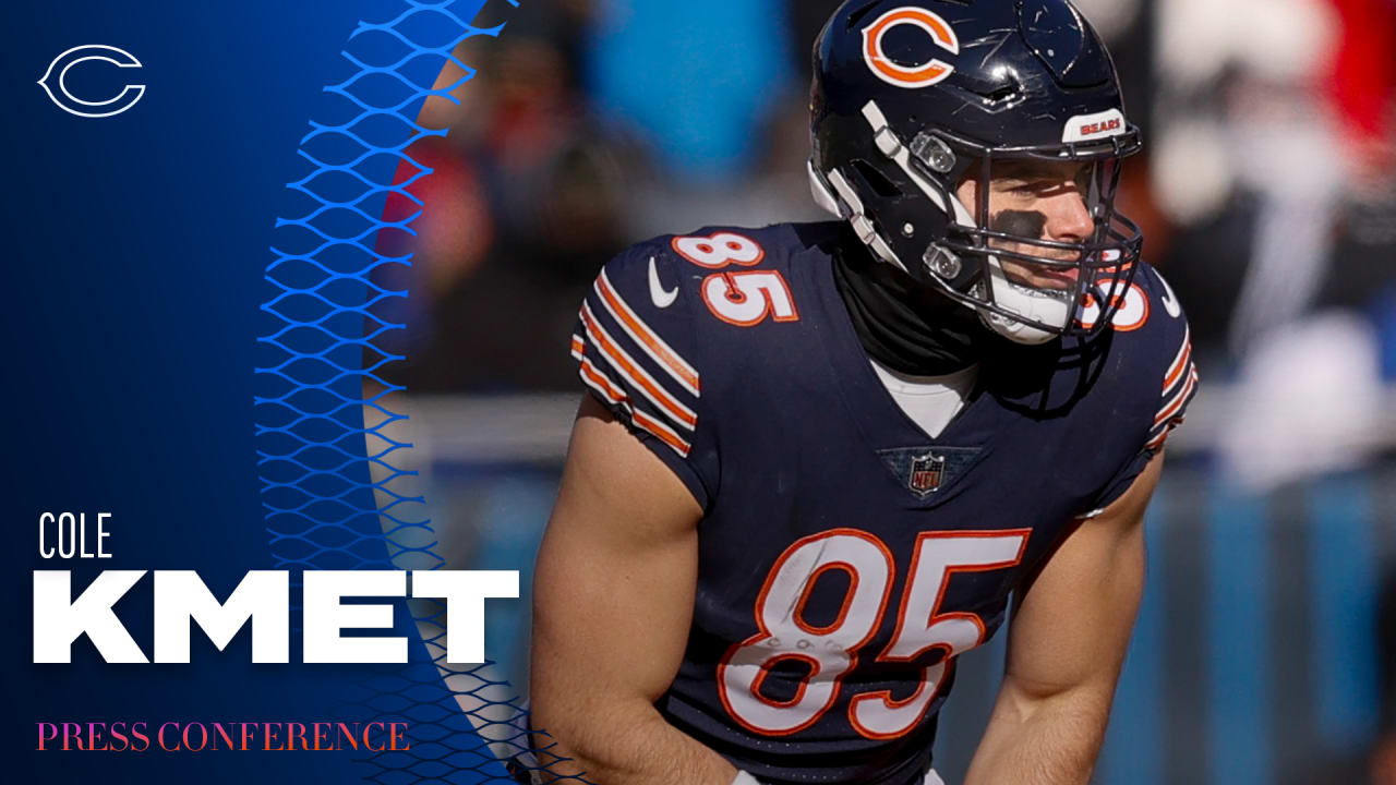 Cole Kmet recognized as Jeff Dickerson Good Guy Award winner | Press ...