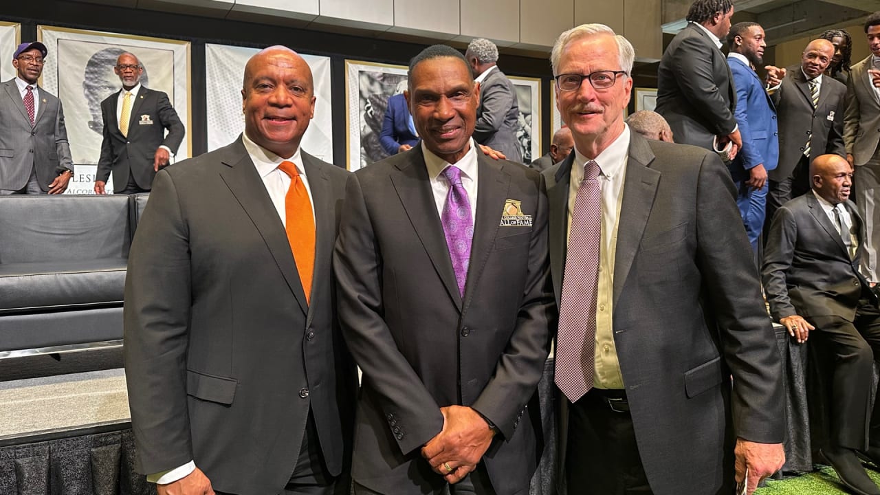 Ex-Bears CB Leslie Frazier enters Black College Football Hall of Fame