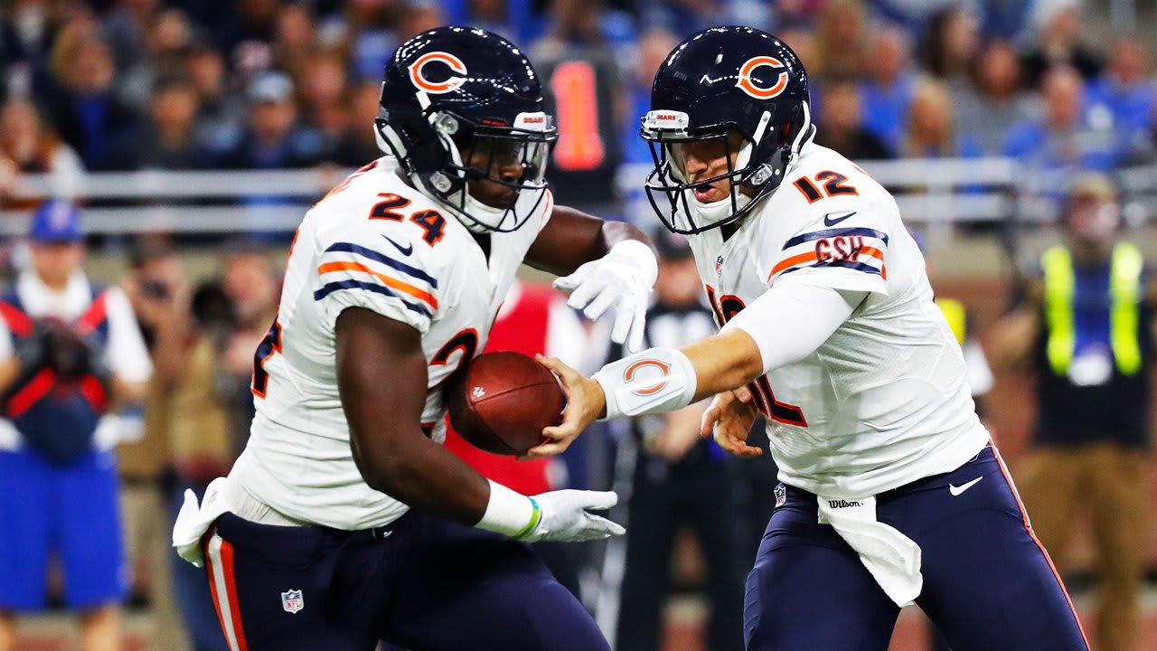 Howard shows burst on 28-yard gain