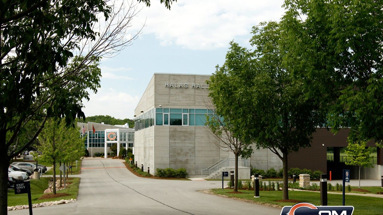 Tour Halas Hall